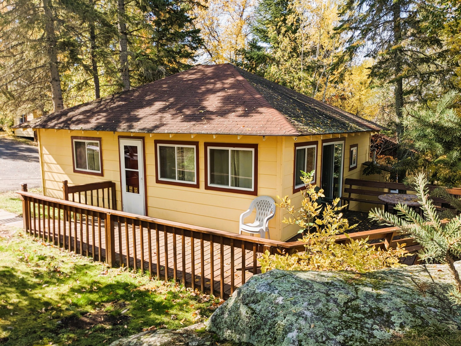 Cabin 10 (Lakeview) - Idlewild Resort